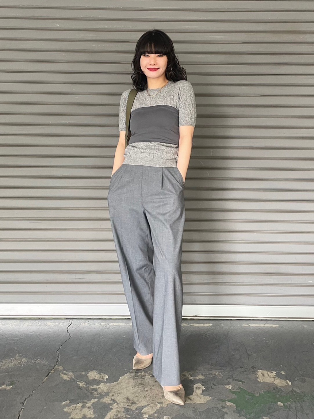 「ファインド ユア トレジャー UT DARARI/オーバーサイズ、タックワイドパンツ」の着用コーディネート| ユニクロ公式