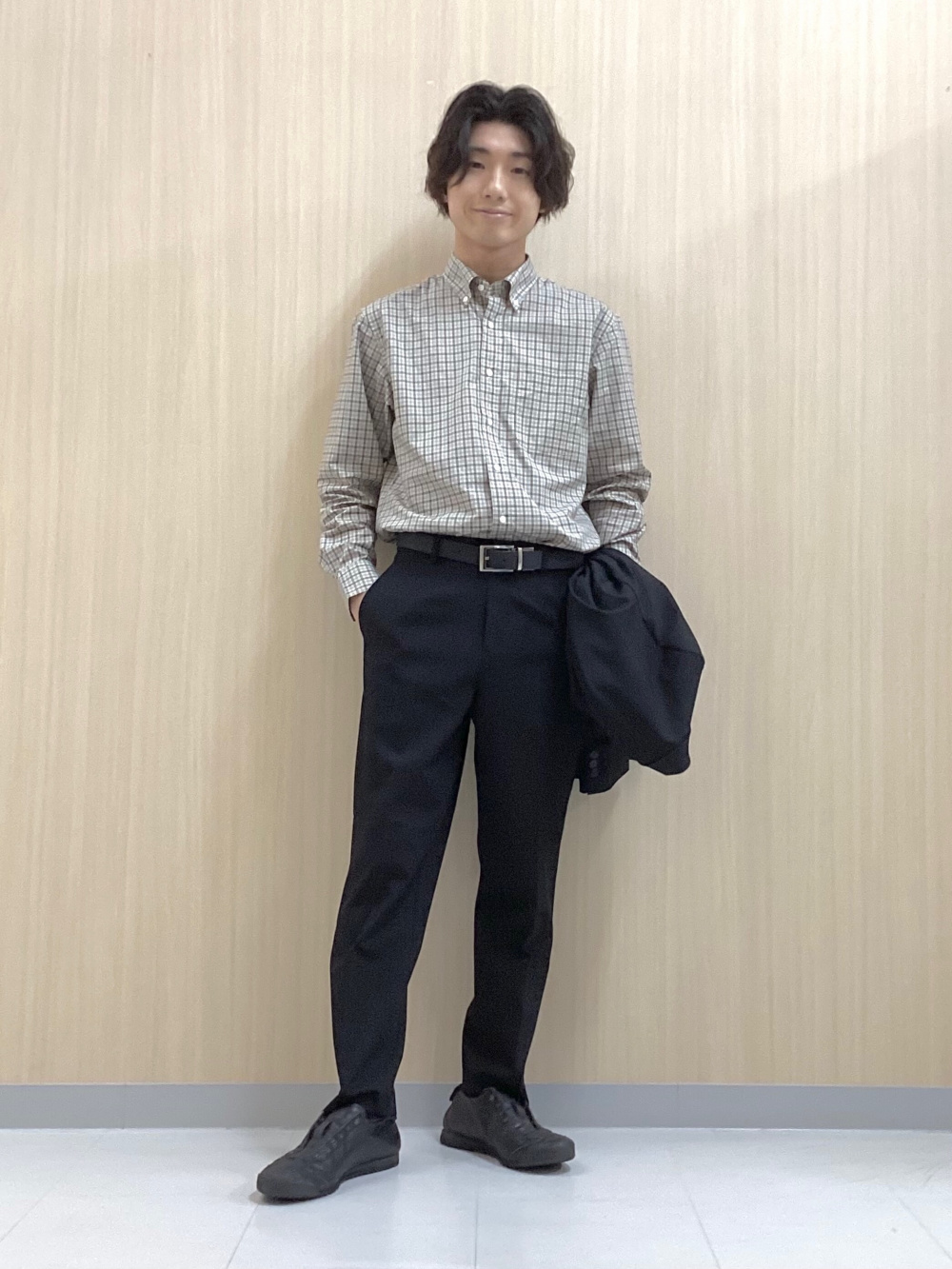 「精紡棉質恤衫 [長袖]」的穿搭靈感 | UNIQLO香港及澳門