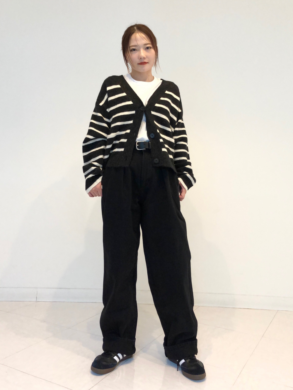 「牛仔打褶長褲 (褲內襠長 76cm)、Pokémon UT (短袖 / 印花 T 恤)」的穿搭靈感 | UNIQLO香港及澳門