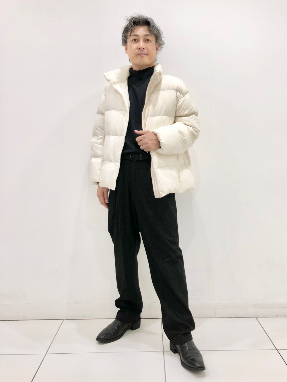 「ポケッタブルUVカットパーカ/NANODESIGN、ドライノンアイロンジャージーシャツ/BD/半袖」の着用コーディネート| ユニクロ公式