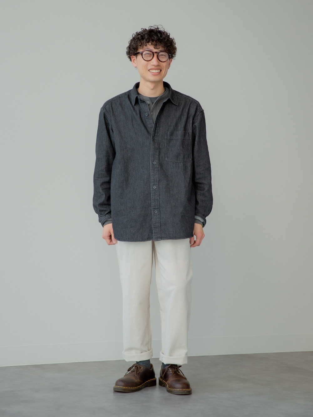 「U 圓領 T 恤 [短袖] 455360 / 465186 /、超彈性運動長褲 (褲內襠長 68-74cm)」的穿搭靈感 | UNIQLO香港及澳門