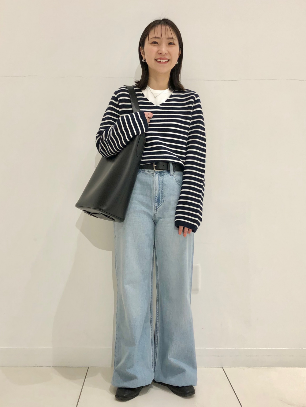 「2Way肩背包、特級彈性Active束口褲 465784」的穿搭靈感 | UNIQLO台灣