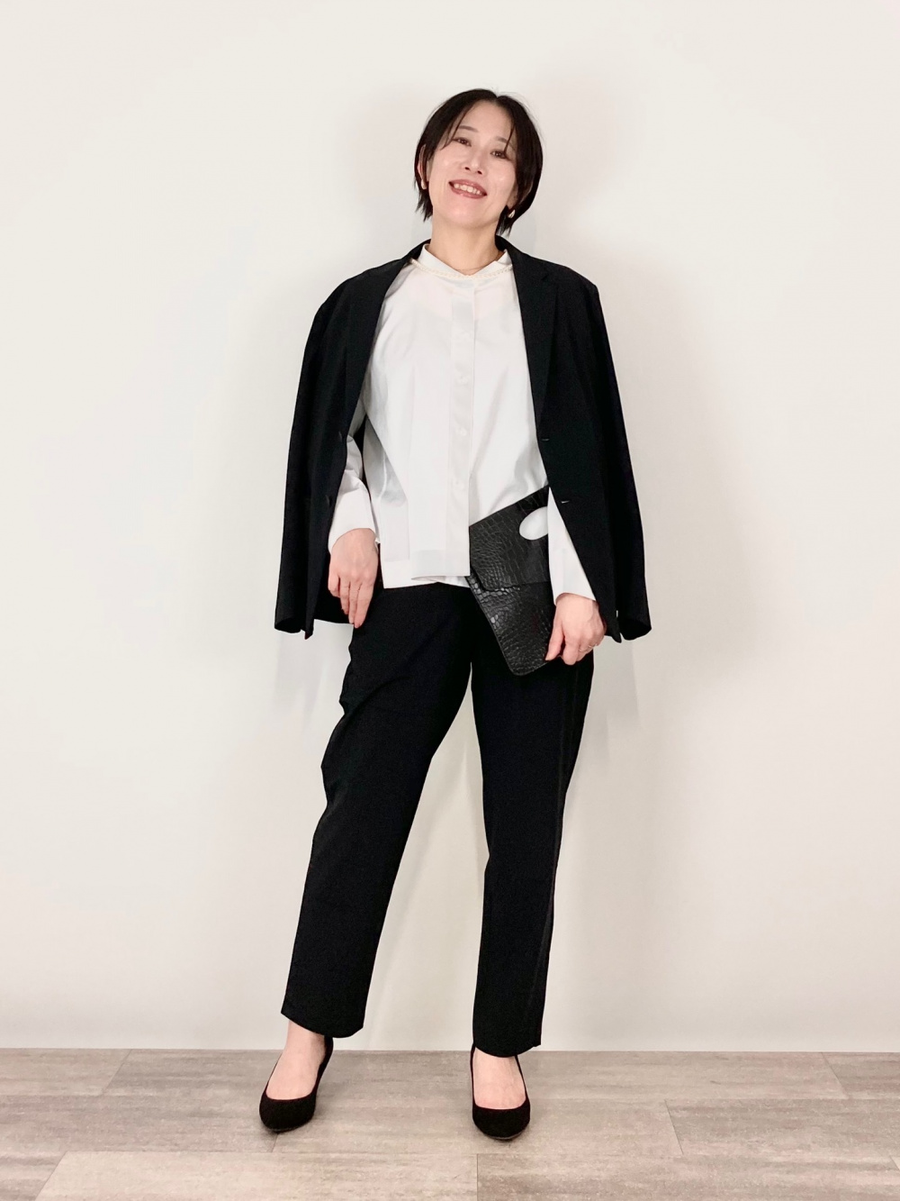 「ウルトラストレッチジャケット、ドライEXUVカットハーフジップTシャツ」の着用コーディネート| ユニクロ公式