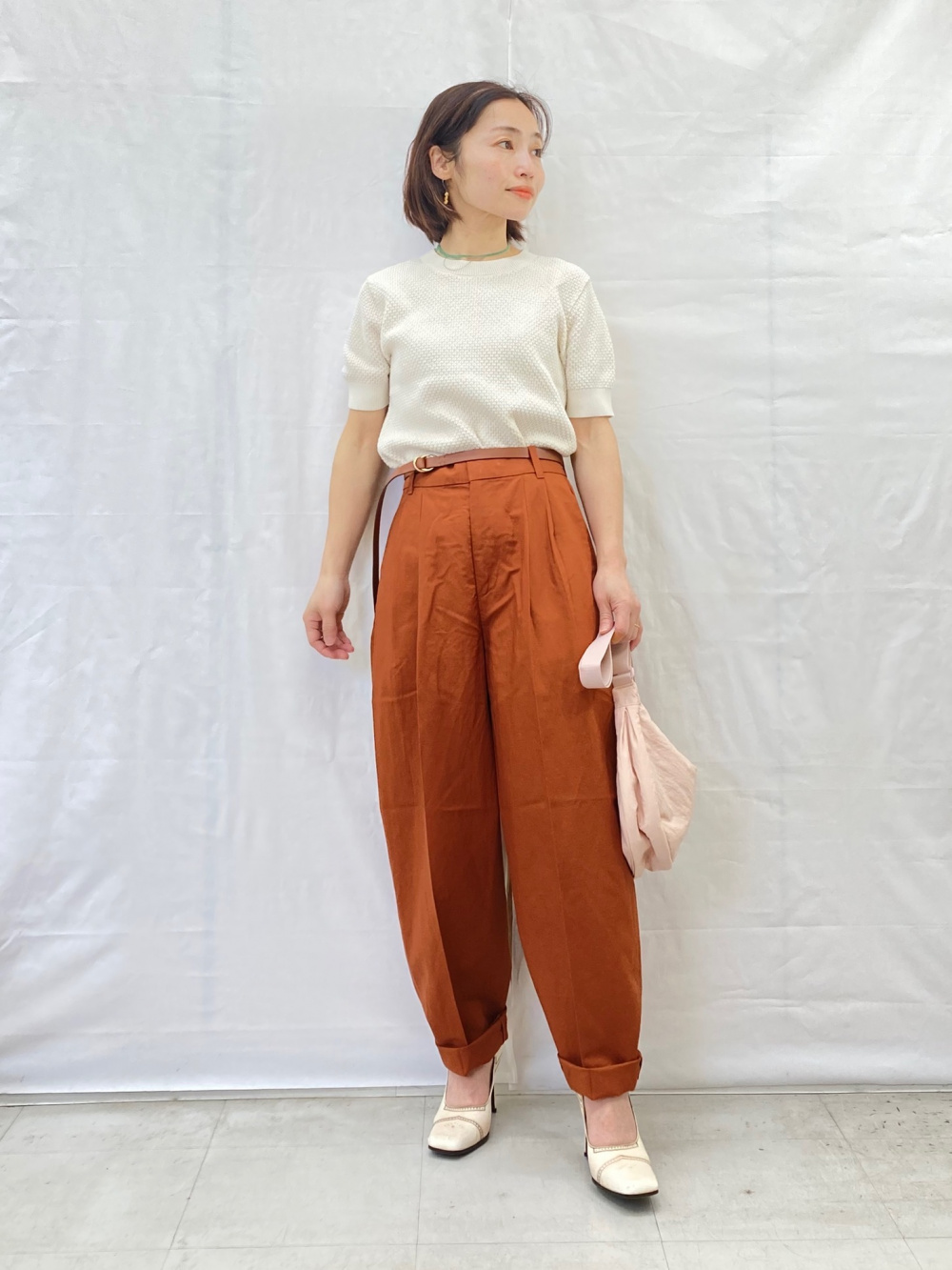 「超彈性運動束腳褲 (褲內襠長 66-68cm) 465784 /、Miracle Air 西裝外套」的穿搭靈感 | UNIQLO香港及澳門