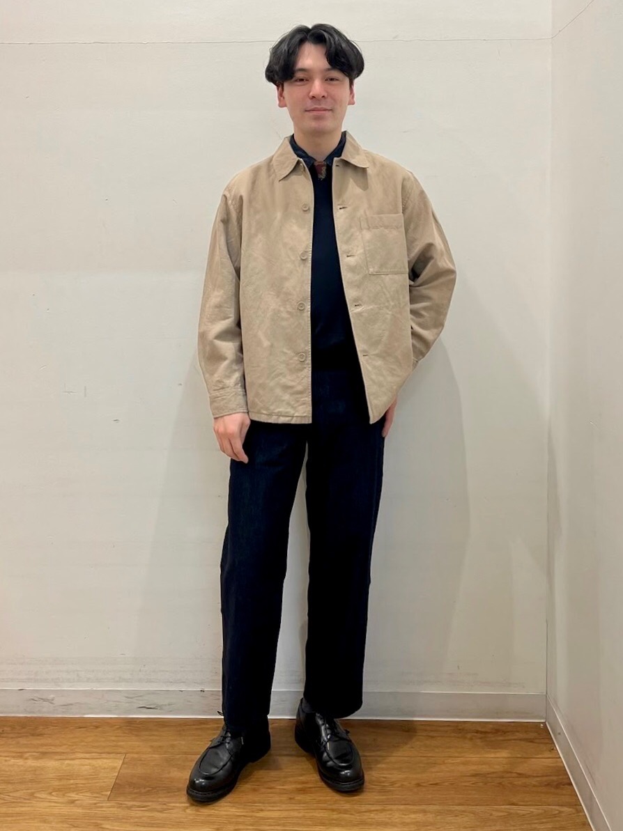 「U 圓領 T 恤 [短袖] 455360 / 465186 /、超彈性運動長褲 (褲內襠長 68-74cm)」的穿搭靈感 | UNIQLO香港及澳門