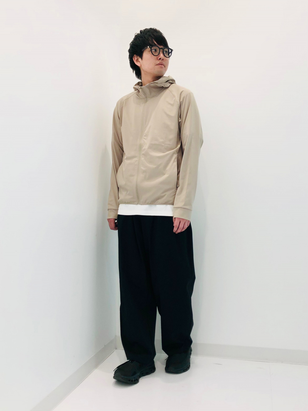 「ドライEXグラデーションポロシャツ（半袖）、ドライEXUVカットフルジップパーカ」の着用コーディネート| ユニクロ公式