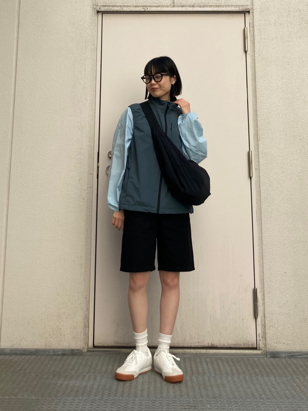 「フーデッドブルゾン、ドライEXUVカットTシャツ長袖」の着用コーディネート| ユニクロ公式