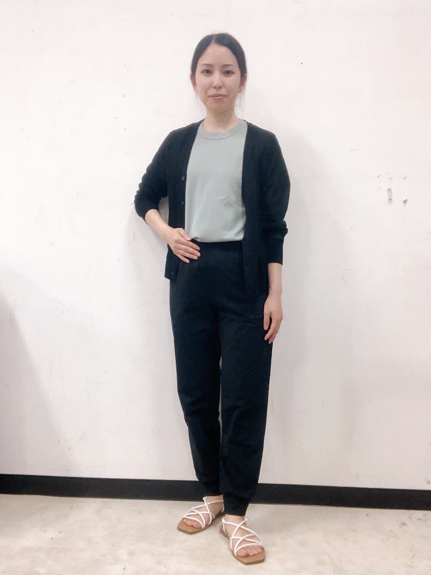 「圓領T恤(短袖)、特級彈性Active束口褲 465784」的穿搭靈感 | UNIQLO台灣