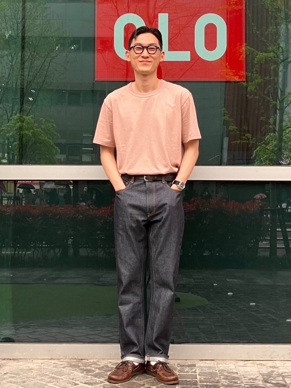 Check styling ideas for「Selvedge Regular Fit Jeans」| UNIQLO TH