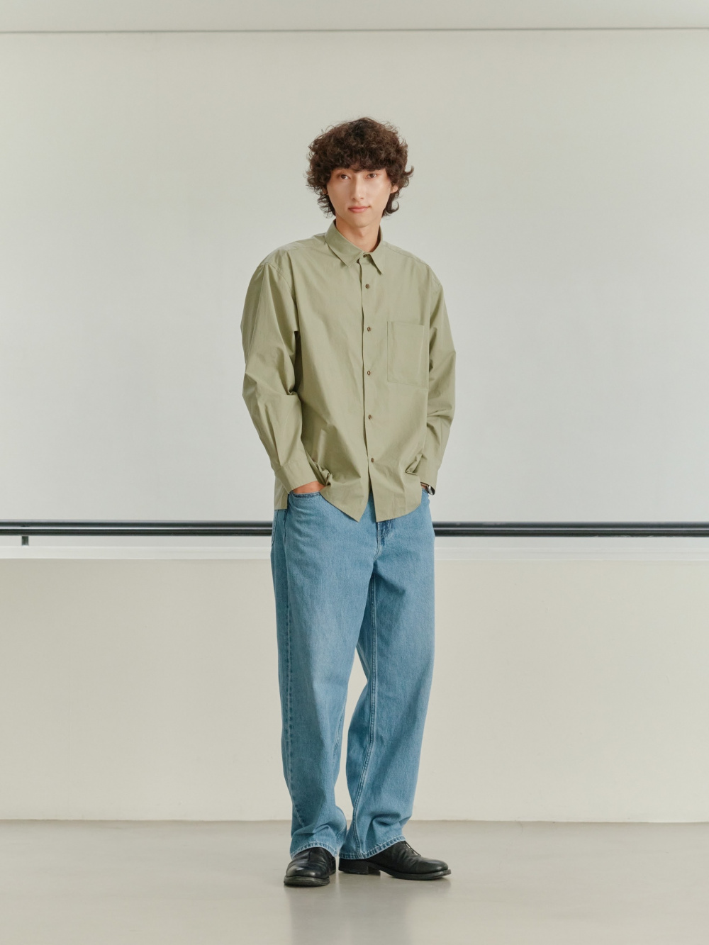 Découvrez les idées de tenues pour 「VESTON CONFORT、JEAN AMPLE DROIT ...