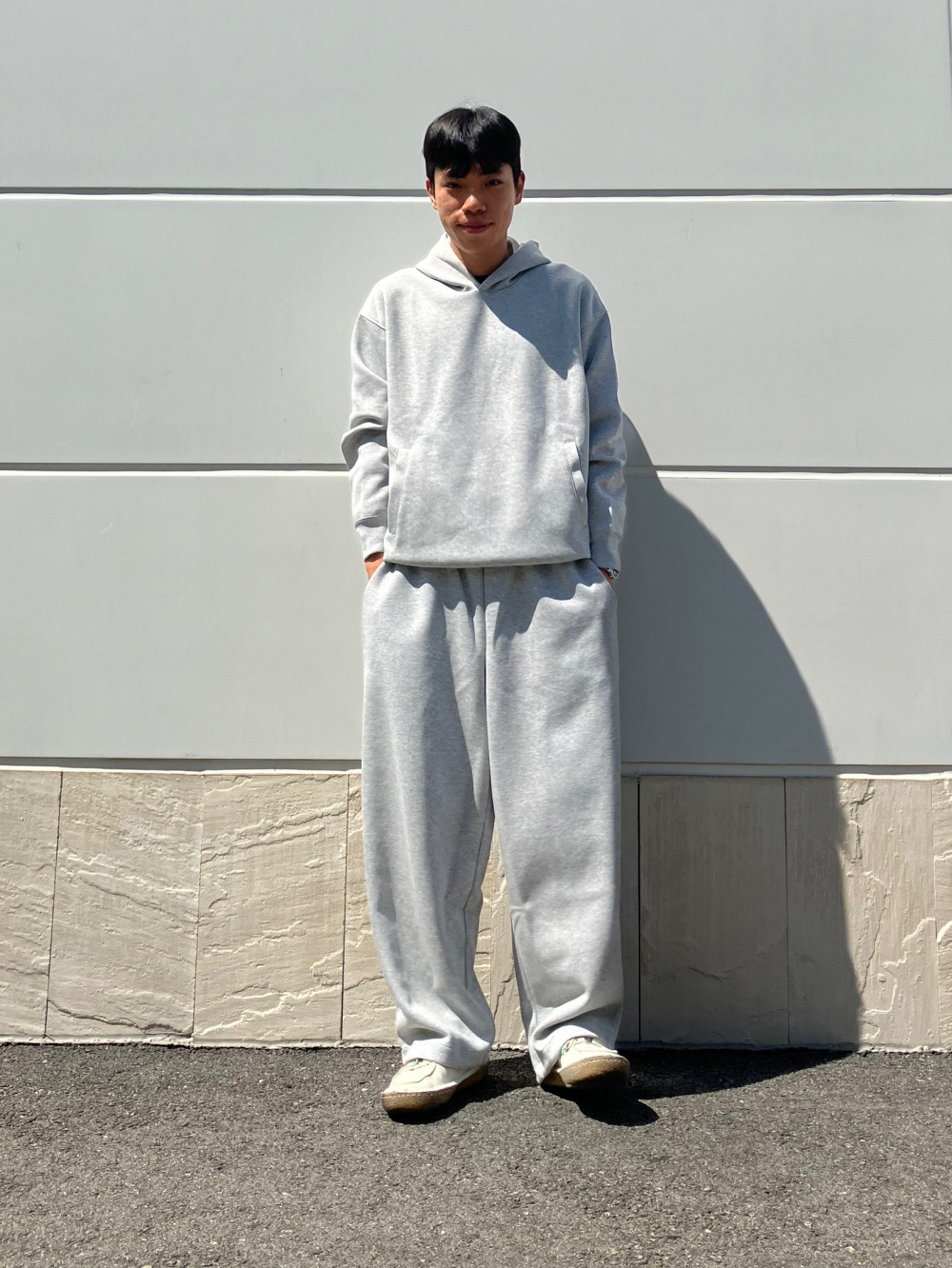 ดูไอเดียสไตล์การแต่งตัวสำหรับ「กางเกง ผ้าสเวต ทรงกว้าง、เสื้อฮู้ด ผ้าสเวต ...