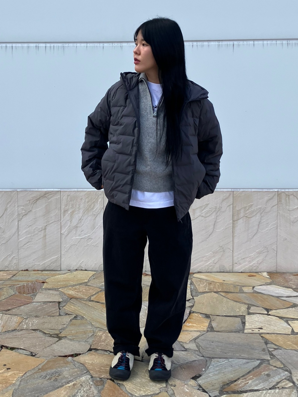 「울트라라이트다운재킷、ARCANE UT(그래픽T·반팔)D」의 착용 스타일링 리스트 | UNIQLO