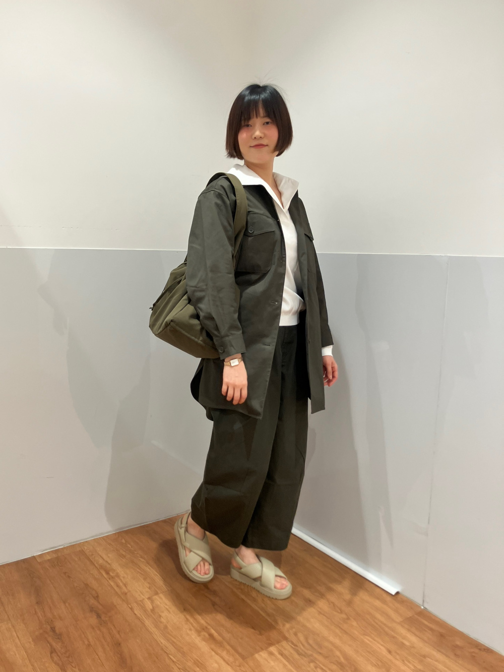 Check styling ideas for「WIDE BALLOON PANTS、CROPPED SHIRT SLEEVELESS ...
