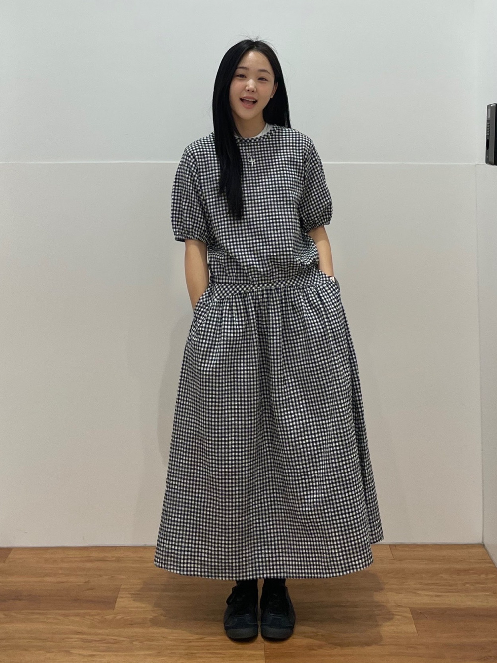 Check styling ideas for「Seersucker Volume Blouse Short Sleeve Gingham ...