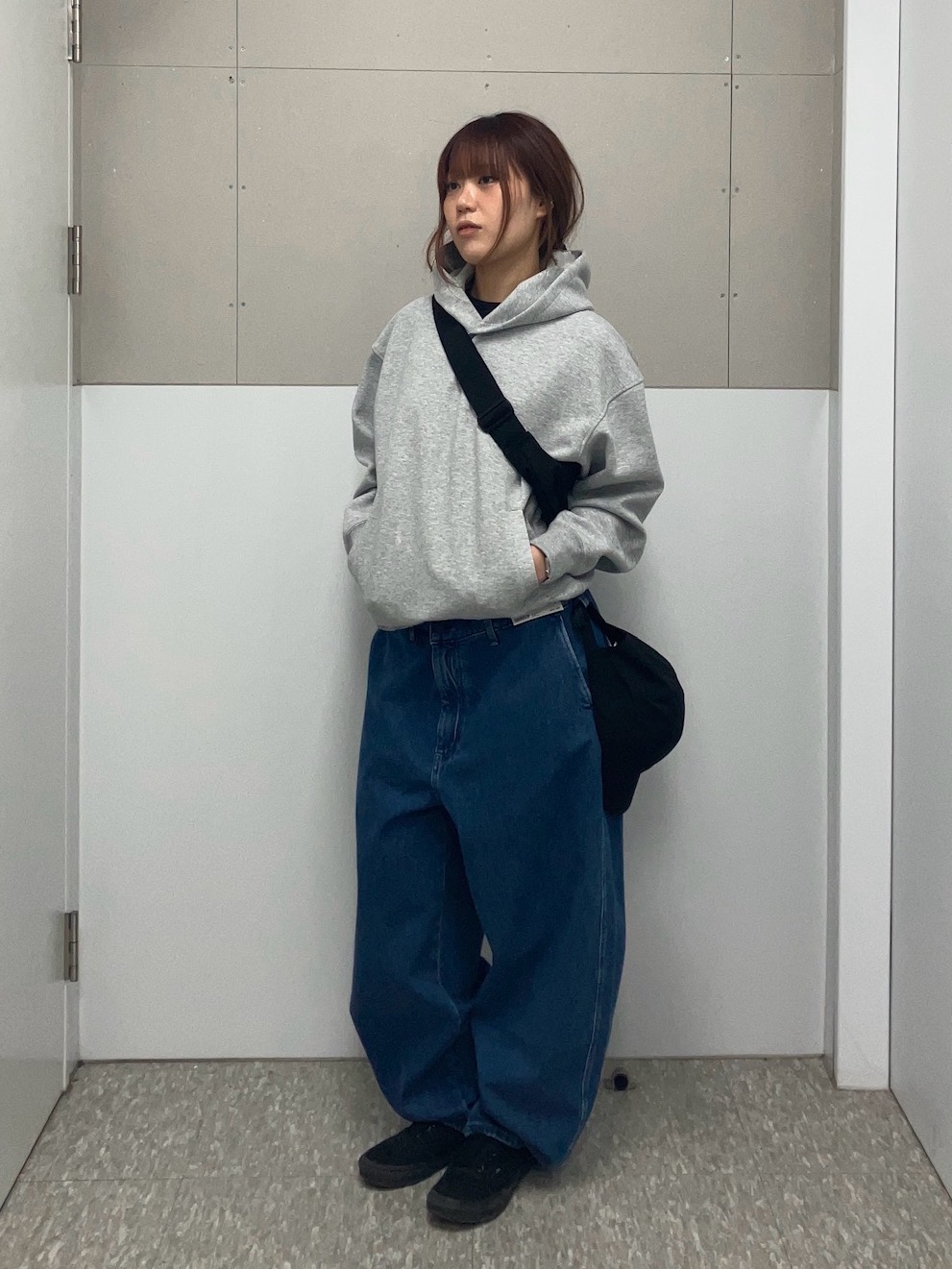 Check styling ideas for「Crew Neck T-Shirt、Wide Fit Chino Pants」| UNIQLO VN