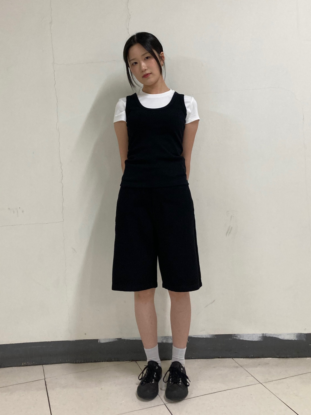 Khám phá gợi ý phong cách cho「Áo Thun Mini、Áo Ba Lỗ Vải Gân Mềm」| UNIQLO VN