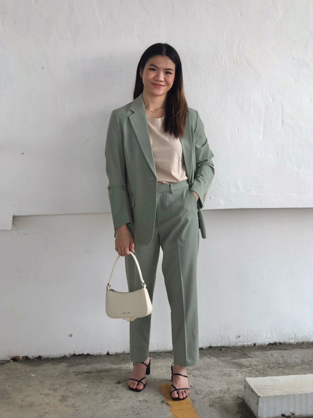 Check styling ideas for「Relaxed Tailored Jacket、Baggy Jeans」| UNIQLO PH