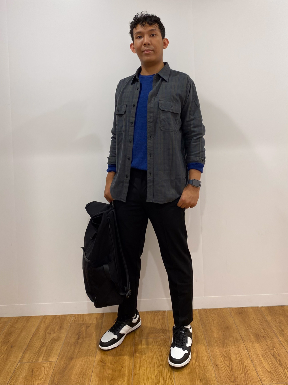 Check styling ideas for「Roll Top Backpack」| UNIQLO PH