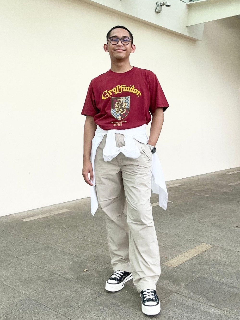 Khám phá gợi ý phong cách cho「Quần Dài Parachute、Balo Dây Rút」| UNIQLO VN