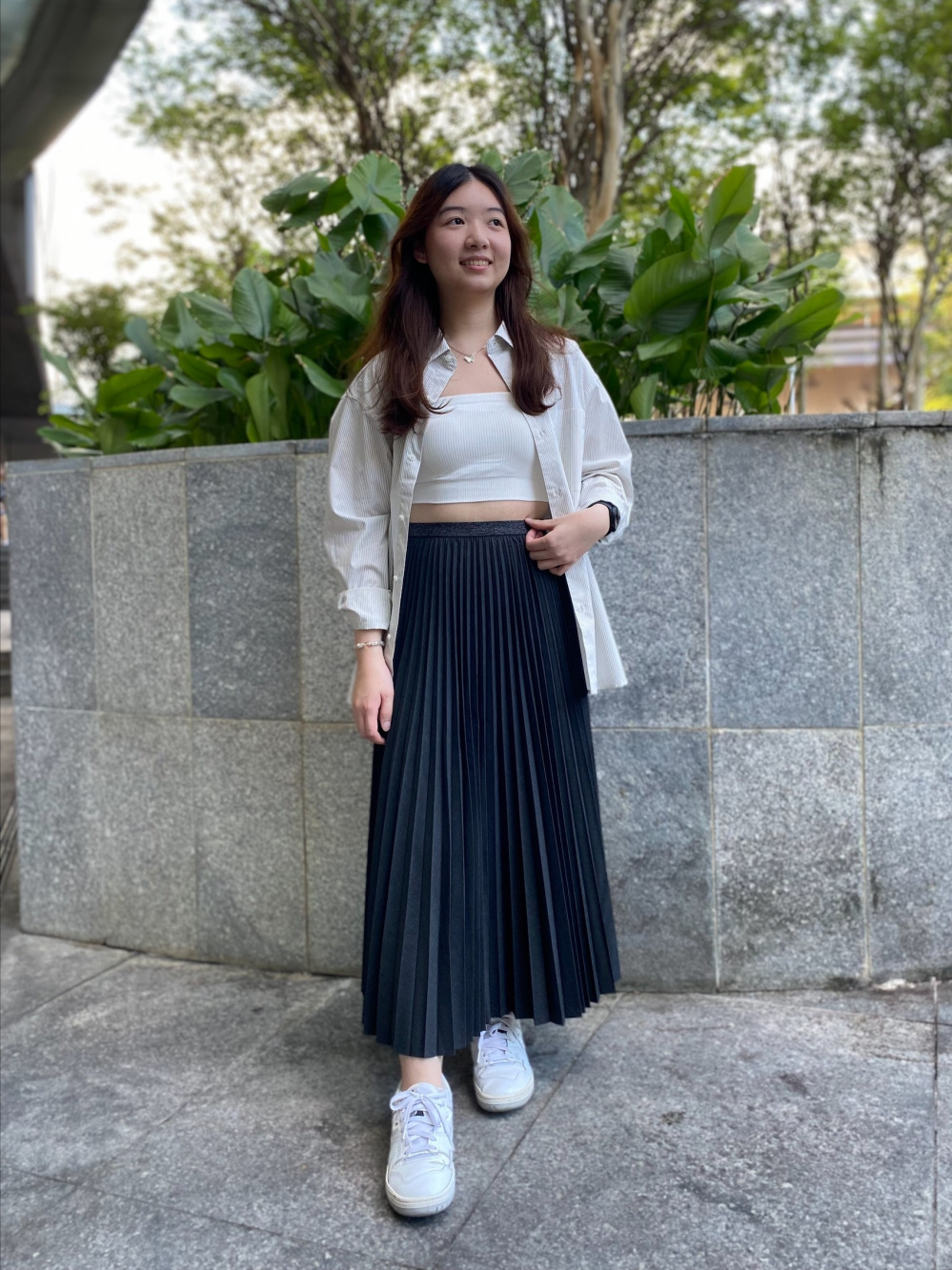 Check styling ideas for「Broadcloth Oversized Shirt」| UNIQLO IN