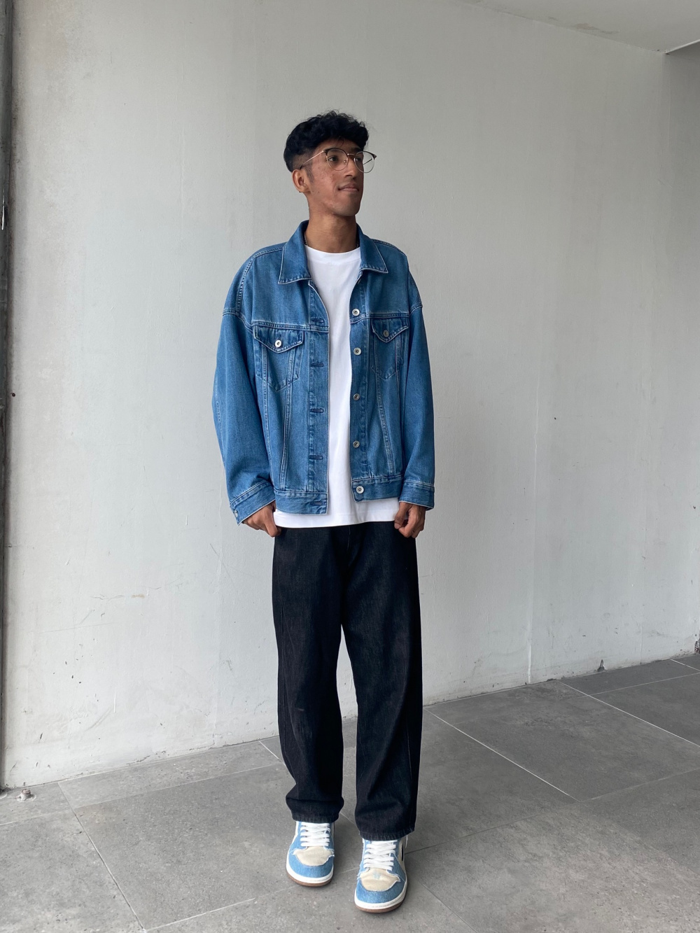 Check styling ideas for「Multi Pocket Shoulder Bag、Pleated Wide Pants ...