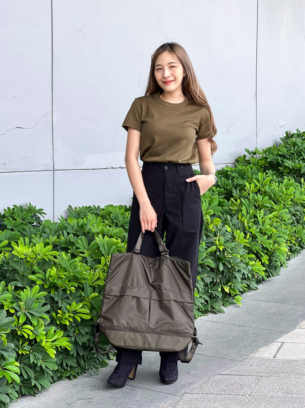 Cek ide styling untuk「Tas Serbaguna 2WAY」| UNIQLO ID