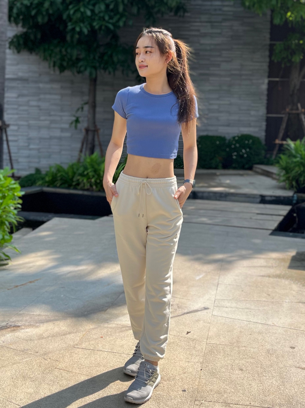 Check styling ideas for「Ribbed Cropped Short Sleeve T-Shirt、Chino ...