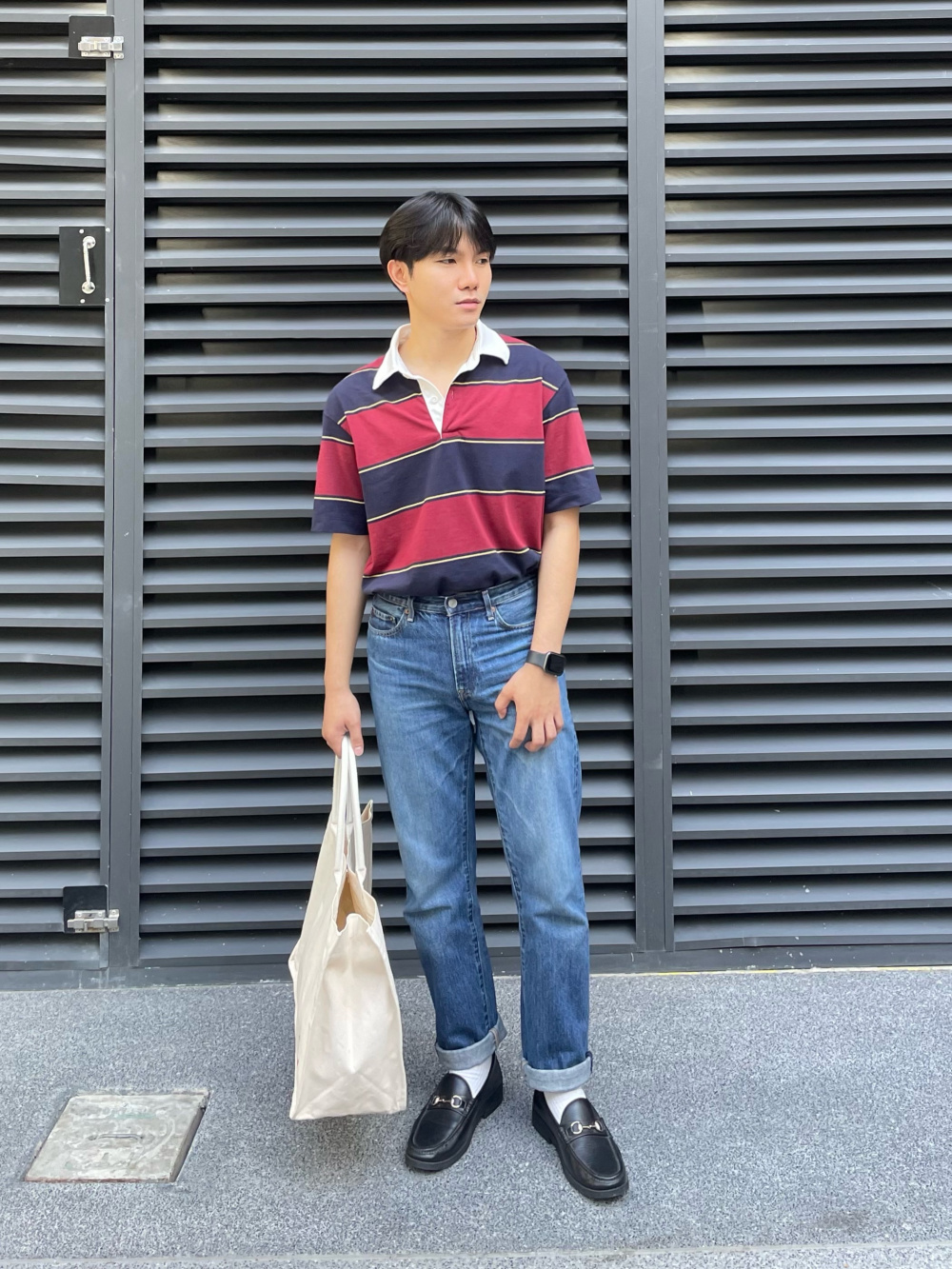 Check styling ideas for「Regular Fit Straight Jeans」| UNIQLO TH