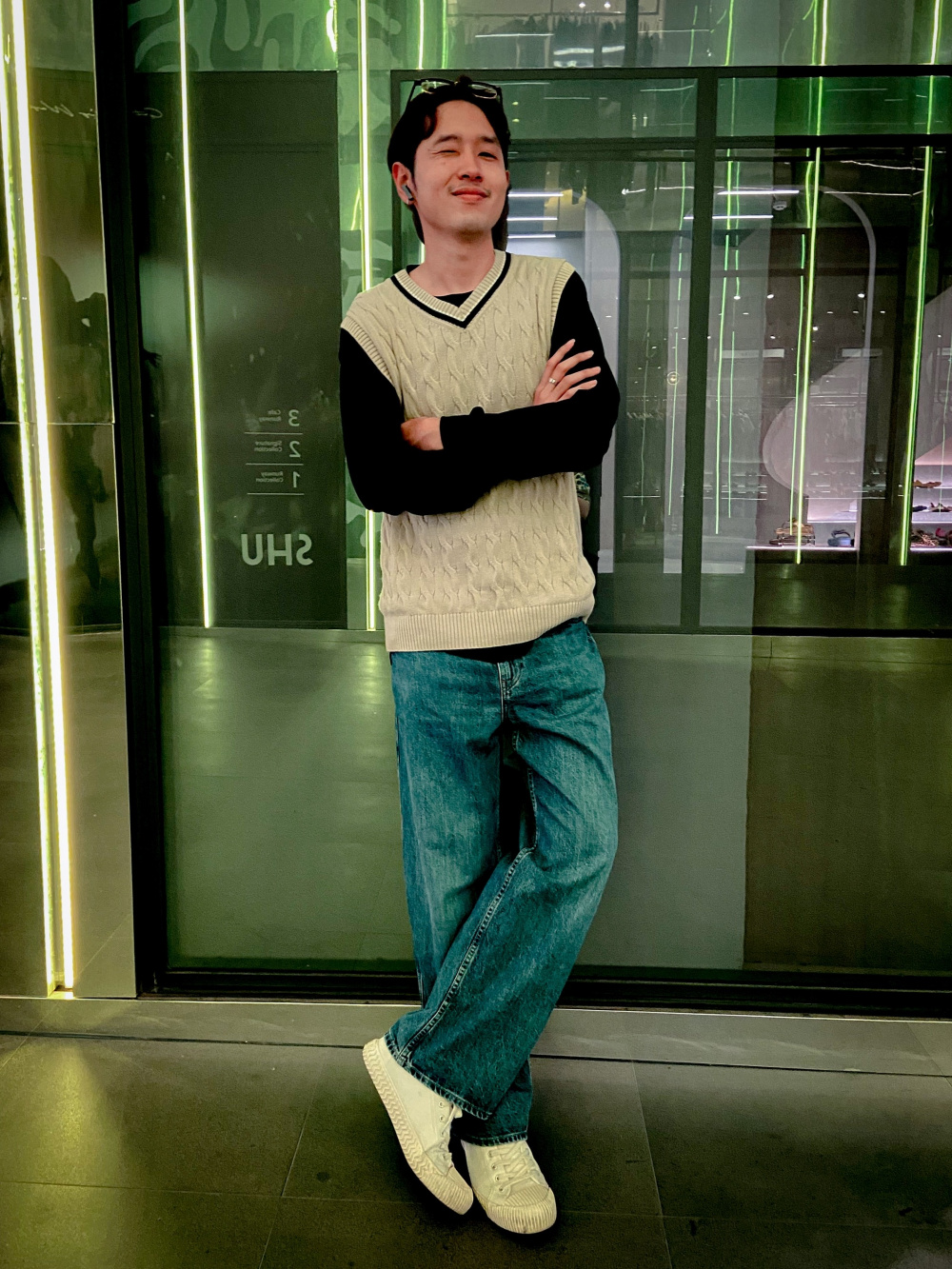 Check styling ideas for「Fine Cloth Stretch Long Sleeve Shirt、Cable V ...