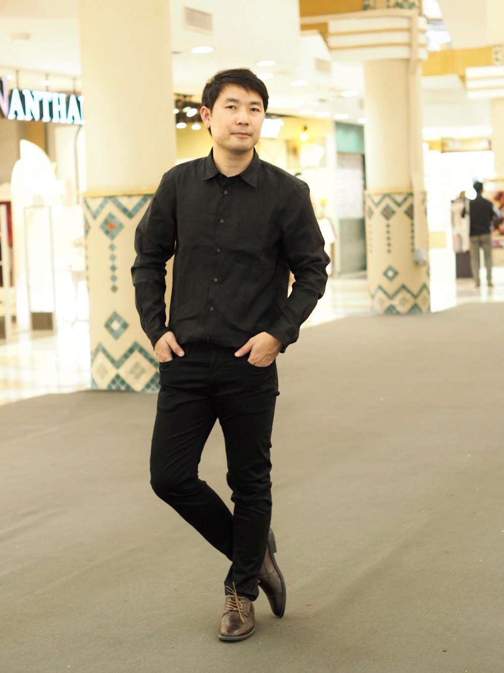 Check styling ideas for「Ultra Stretch Colour Jeans」| UNIQLO MY