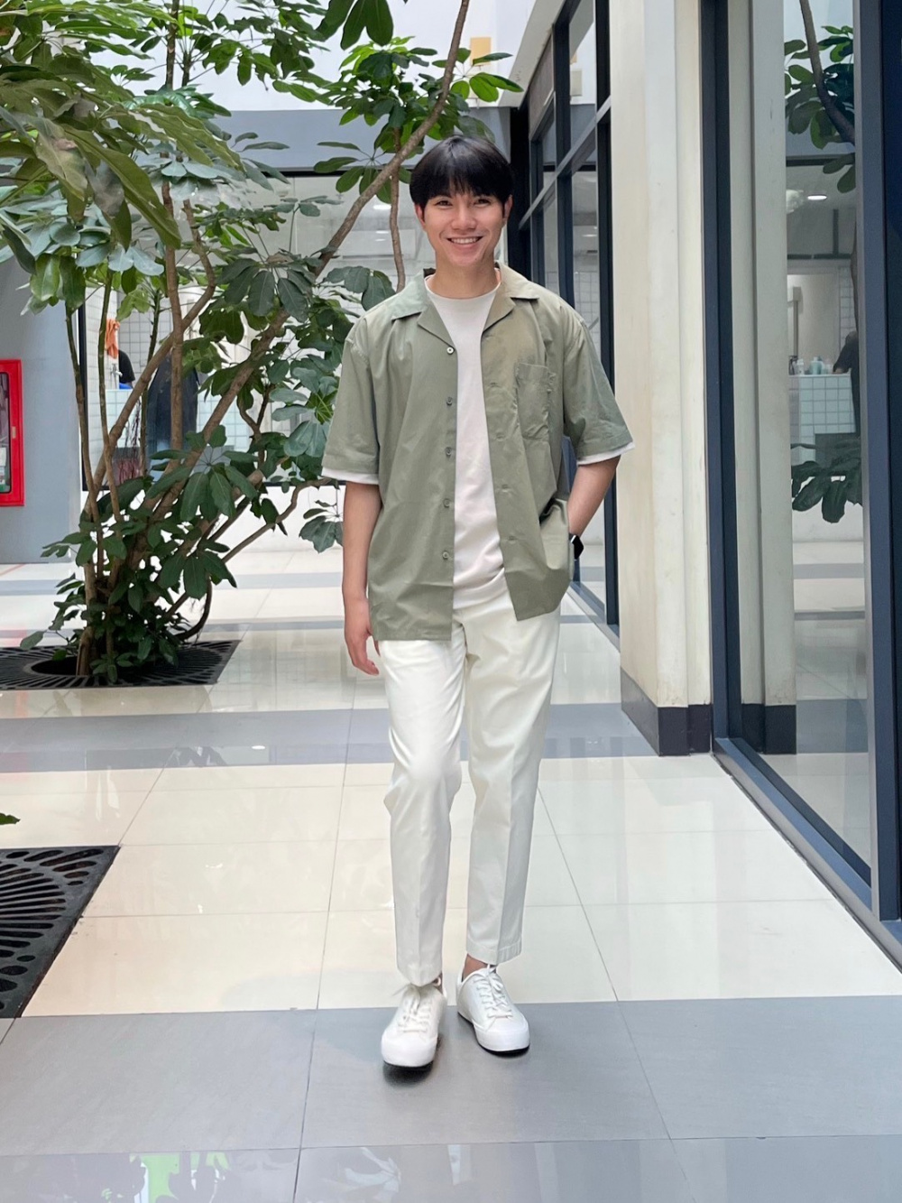 Open Collar Shirt Style Men's Beige Open Collar Oversized Short Sleeve