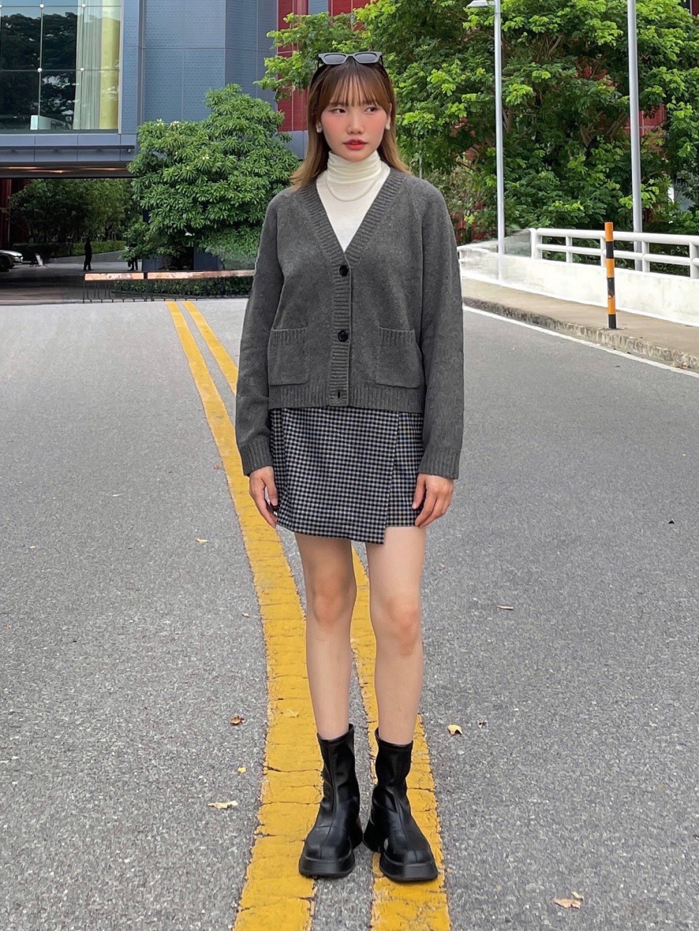 Check styling ideas for「Printed Chiffon Pleated Long Sleeve Dress、Light ...