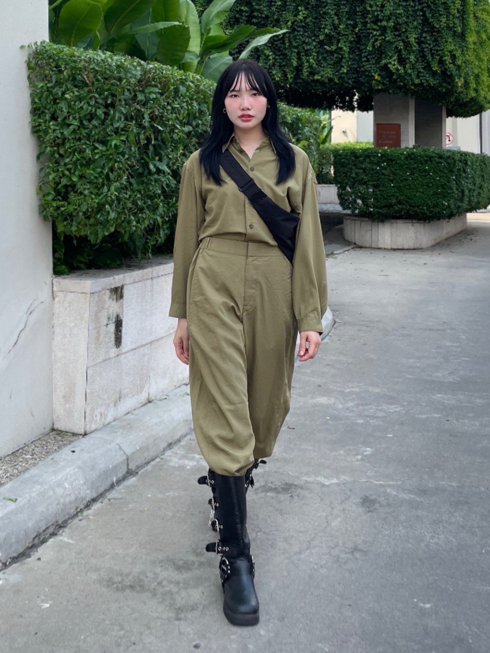 Check styling ideas for「Drape Easy Pants」| UNIQLO IN