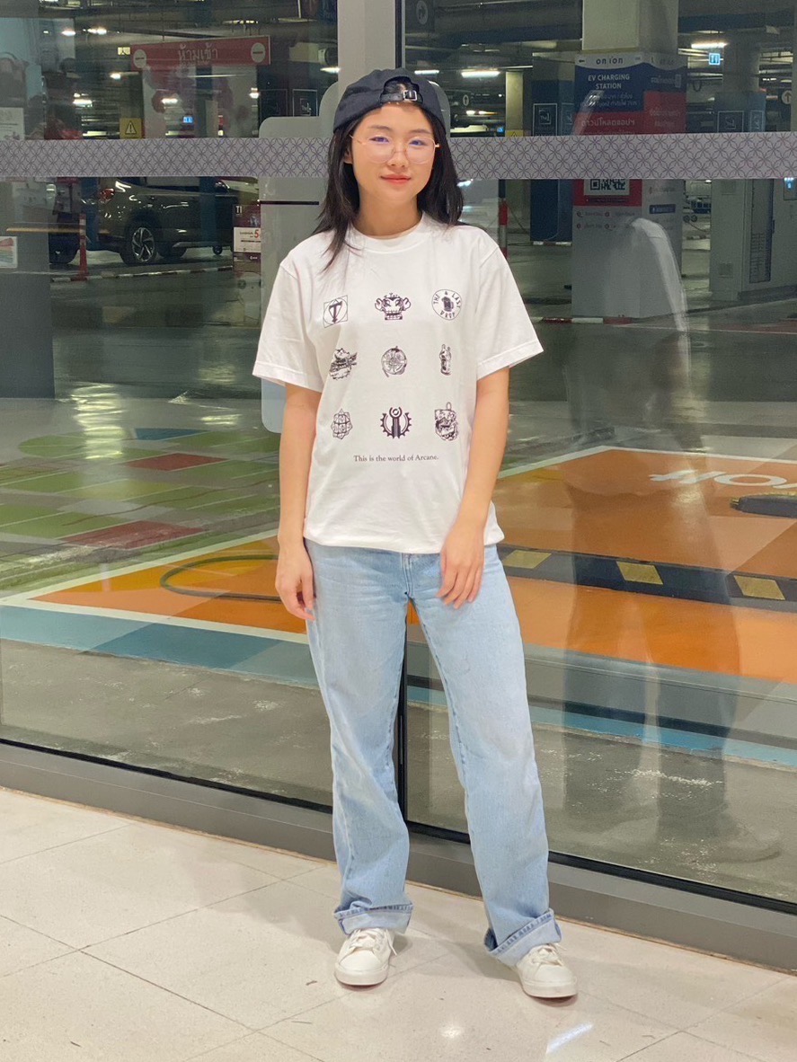 ดูไอเดียสไตล์การแต่งตัวสำหรับ「เสื้อยืดแขนสั้น ARCANE LEAGUE OF LEGENDS ...