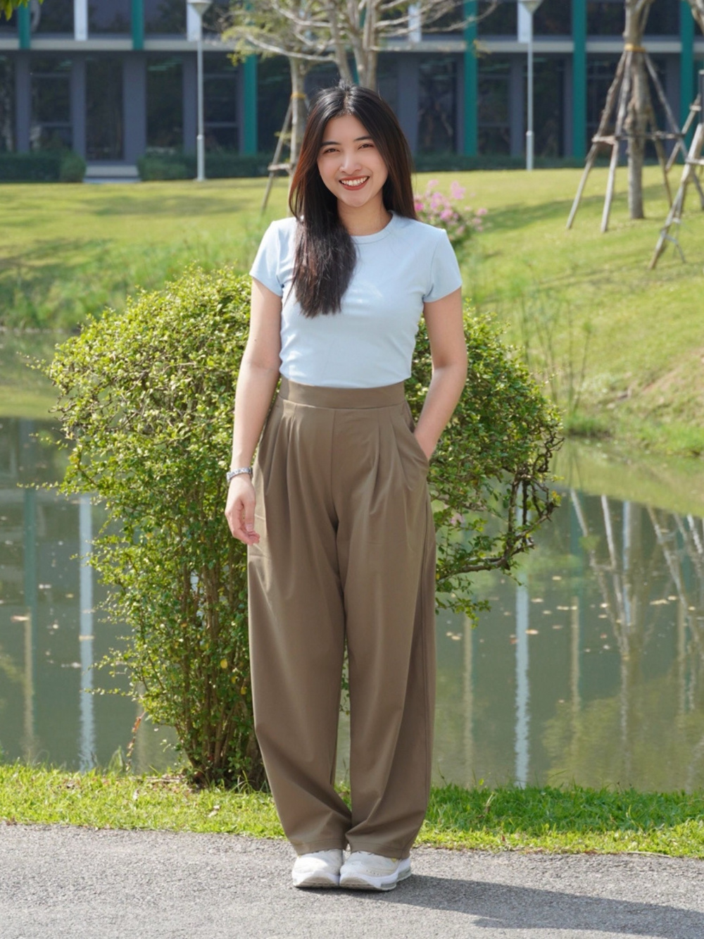 Check styling ideas for「AIRism Soft Cropped T-Shirt、Ultra Stretch ...