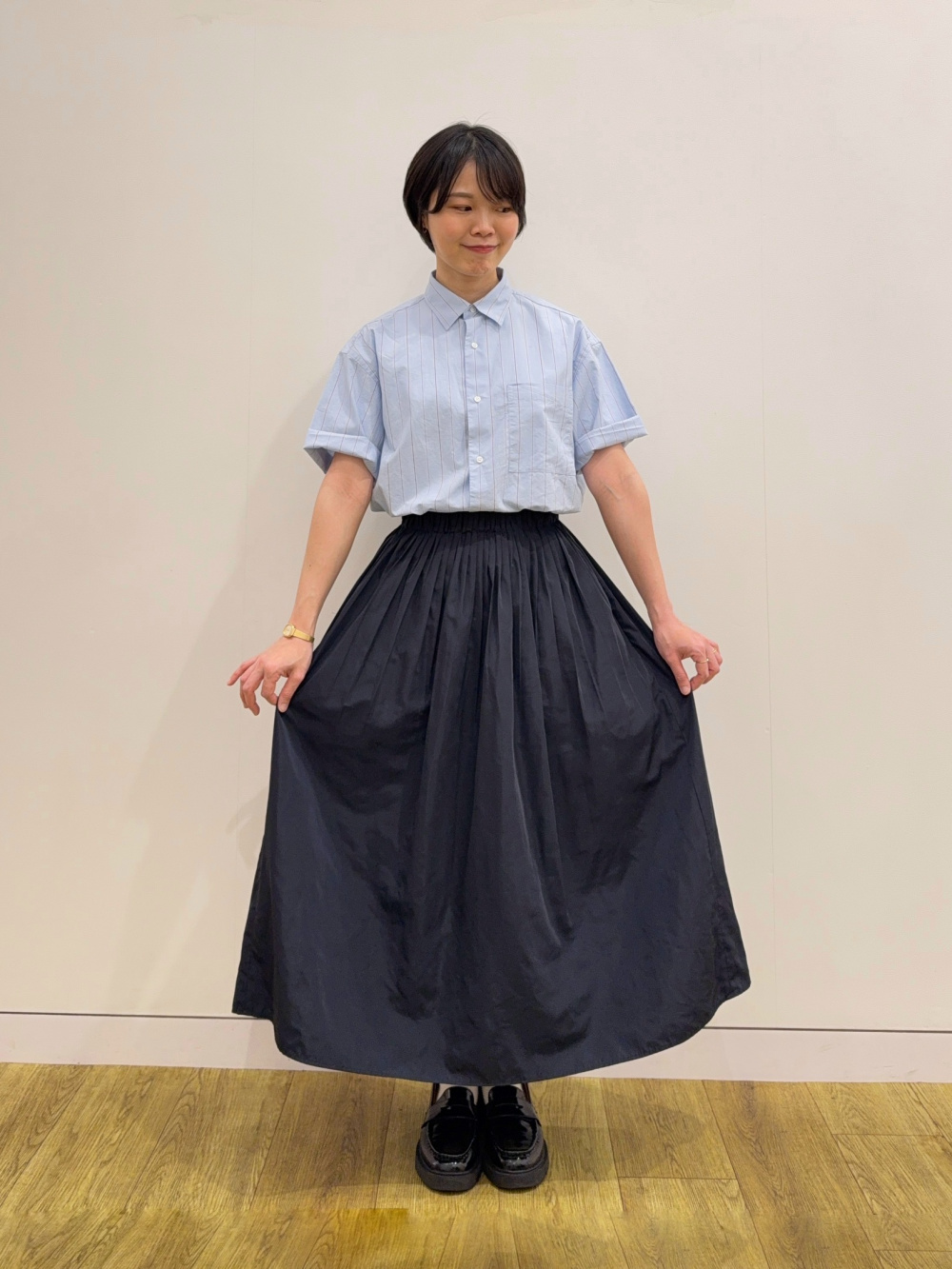 「特級彈性Active束口褲 465784、皇冠型太陽眼鏡」的穿搭靈感 | UNIQLO台灣