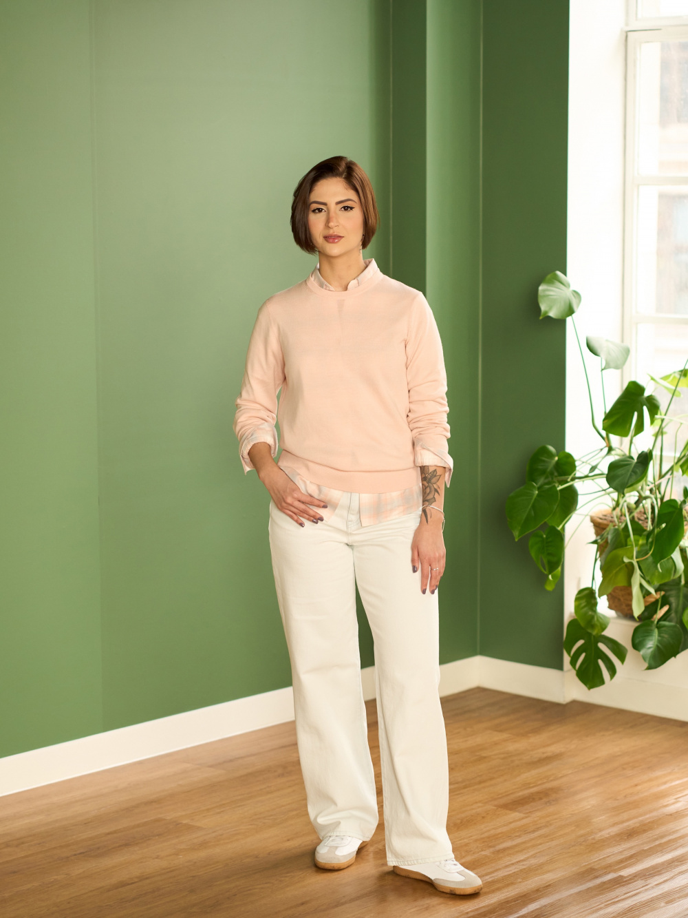 Voir les idées looks de「Pull 100% Mérinos à Col Rond、Jean droit large ...