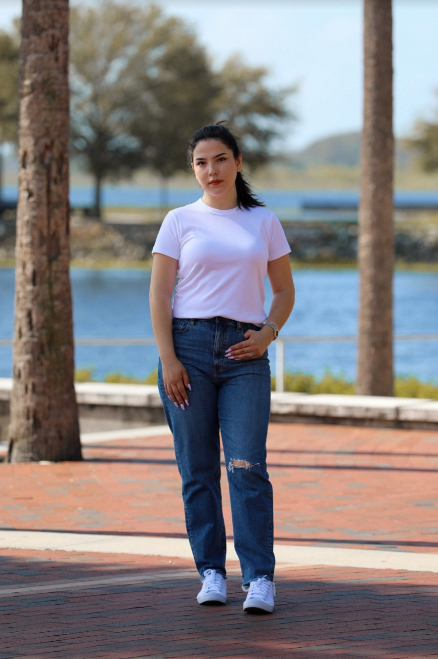 Check styling ideas for「Uniqlo U Crew Neck T-Shirt、Denim Work Pants ...