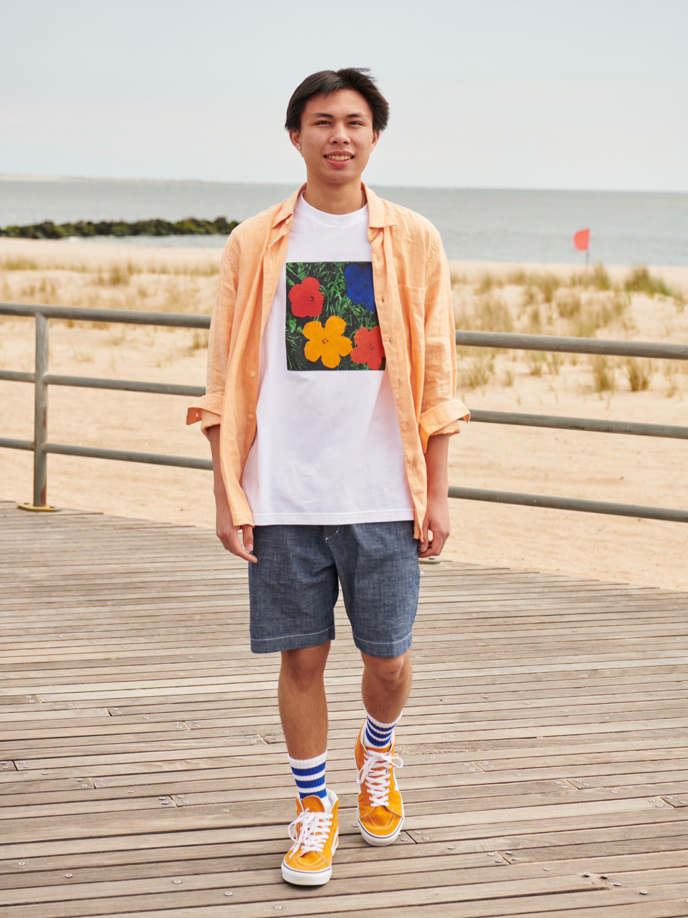 Check styling ideas for「STRETCH EASY SHORTS (CHAMBRAY)」| UNIQLO CA